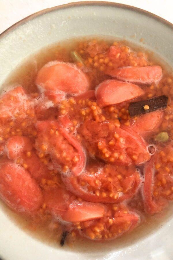 Stewed Guavas In Syrup - Zesty Limes